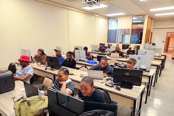 Two-week long coding school explores data science and computational thinking | news.nwu.ac.za
